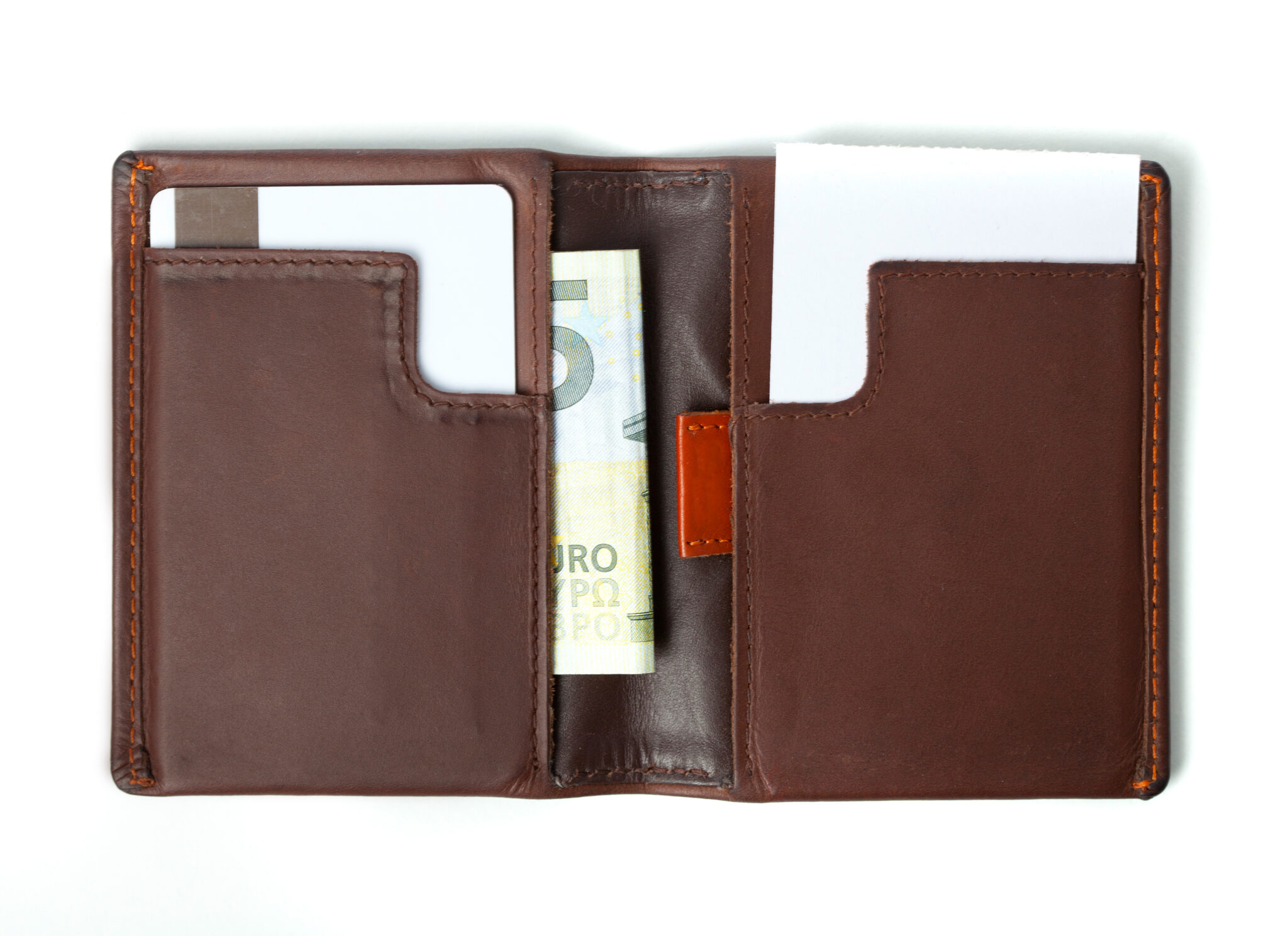 How Does an L-Fold Wallet Differ from a Traditional Bifold or Trifold ...